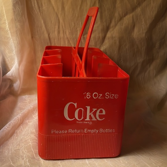 Coca Cola | Kitchen | Vintage Red White Coca Cola Plastic Carrier For 8 ...
